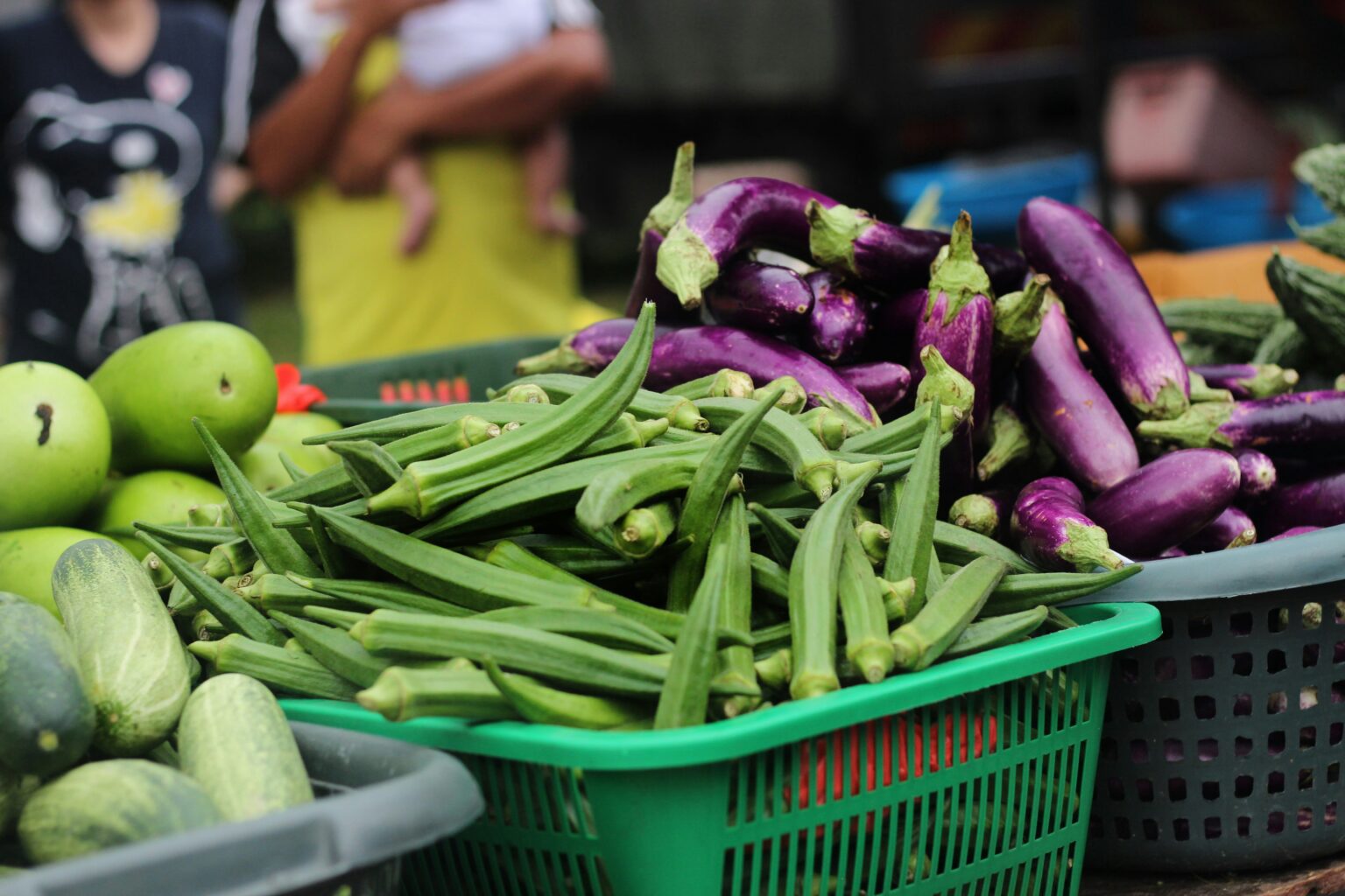 Sustainable Shopping Guide: 10 Tips for Eco-Friendly Purchases | Green ...